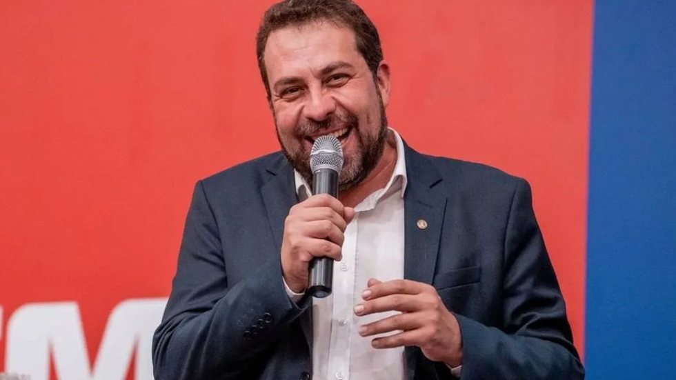 Candidato ao cargo de prefeito 2024, o agora deputado federal Boulos ...