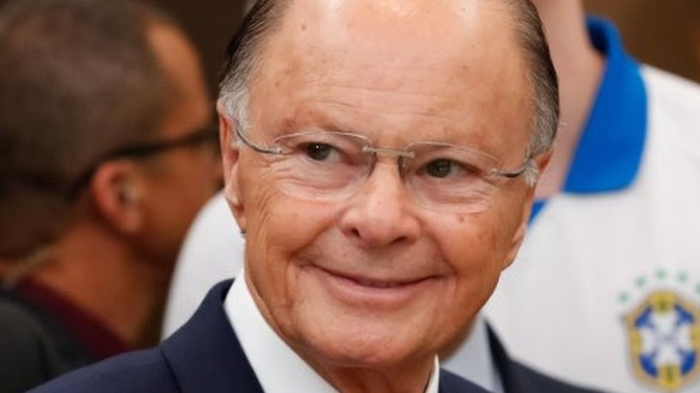 Edir Macedo gera revolta na web ao comparar gays e lésbicas a ladrões ...